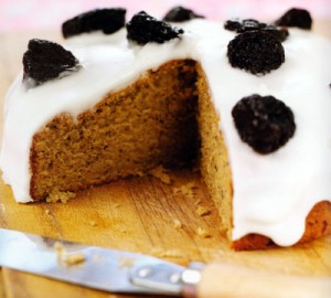 Low-Fat Prune Cake Recipe - Baking and Desserts